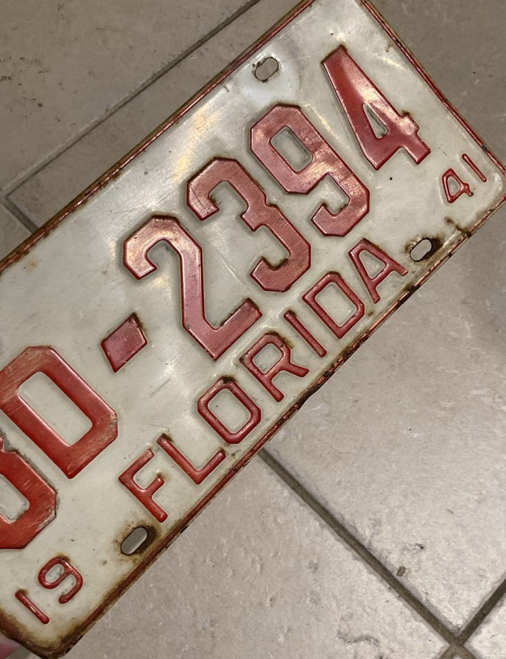 1941 Florida license plate Volusia County 8D-2394 YOM REGISTER 2 UR '41 ...