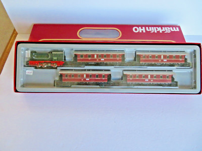 Marklin HO 2858, AC, Passenger Train DB Diesel Loco V36 239, 4 red Pass ...