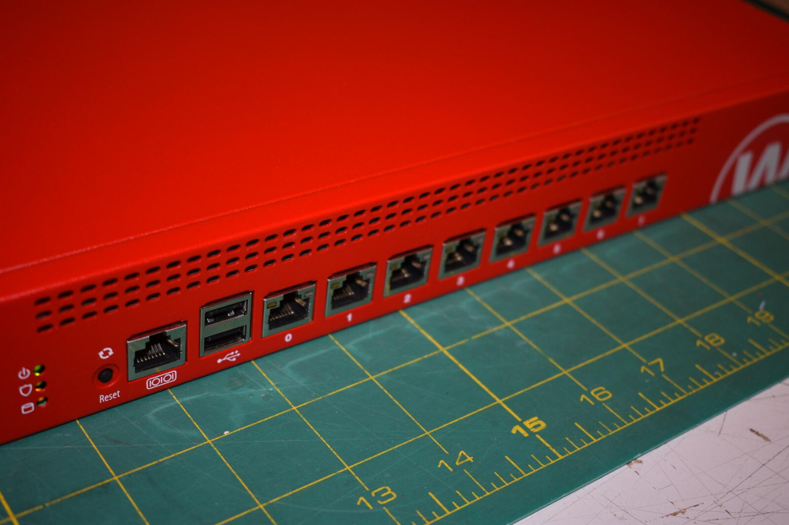 WatchGuard Firebox M200 ML3AE8 FireWall 19" Securety Applinace | eBay.de