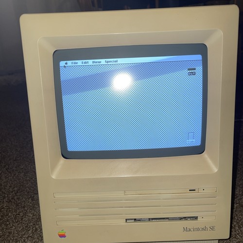 VINTAGE APPLE MACINTOSH MONITOR SE MODEL M5011!!! | eBay