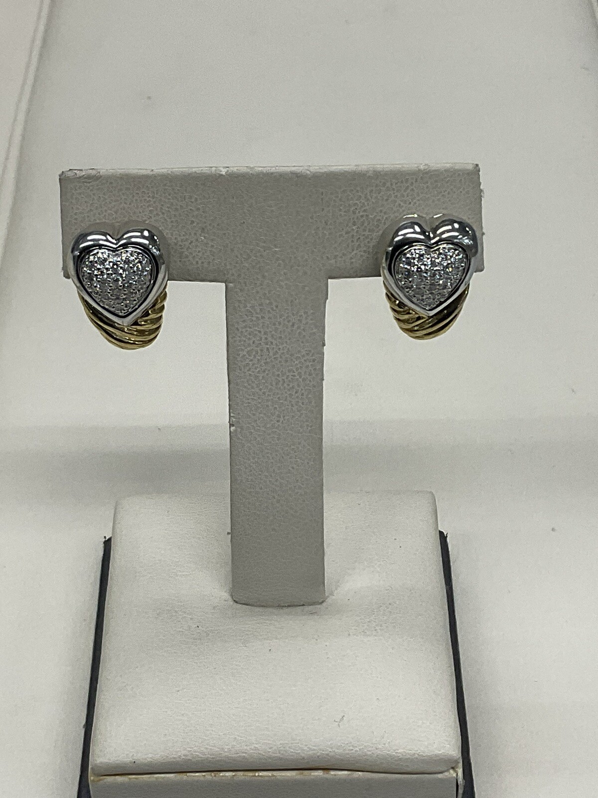 Authentic DAVID YURMAN 18K Gold Diamond Heart Earrings - Gem Authentic DAVID YURMAN 18K Gold Diamond Heart Earrings - Gem