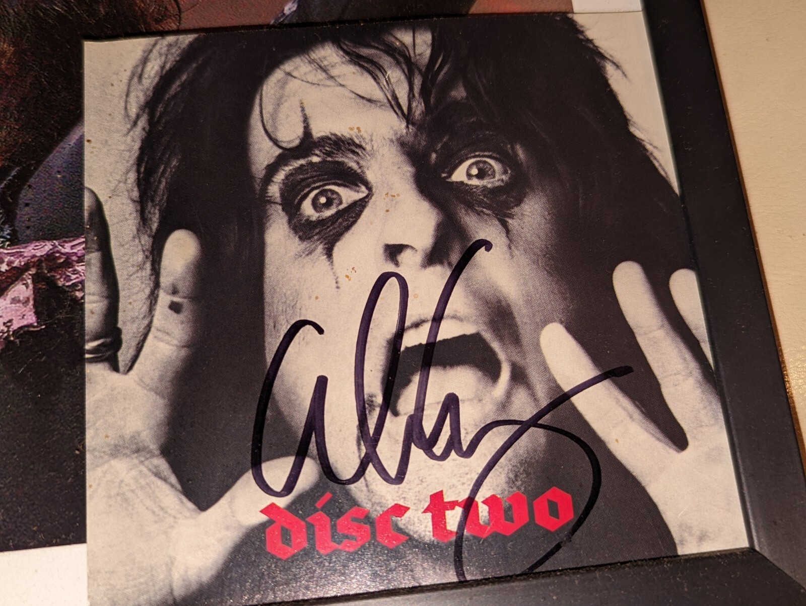 ALICE COOPER AUTOGRAPHED 4 x 4 CD INSERT | eBay