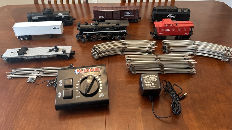 Lionel Ford Limited Edition Powered Locomotive Train Set 027 Gauge ...
