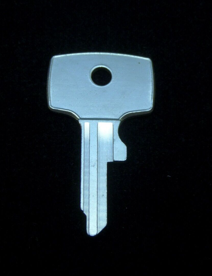 HD13 HONDA MOTORCYCLE Ignition Key Blank T-8000 1968-76 CB750 CB500 ...