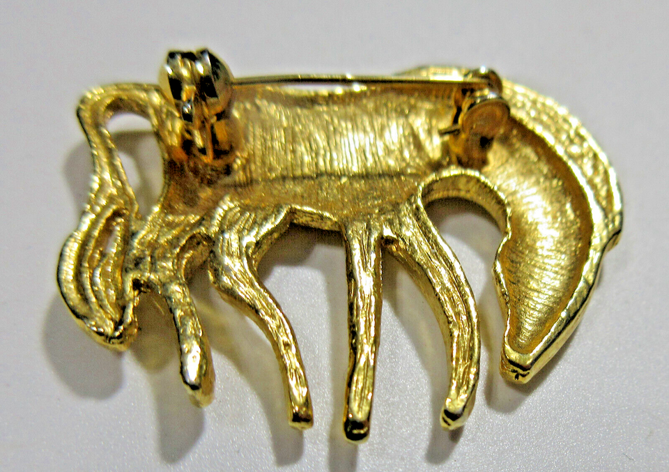 Vtg UNUSUAL ZEBRA JUNGLE animal Brooch Pin gold tone metal textured ...