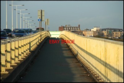 PHOTO CARDIFF AN ALMOST EMPTY CYCLE AND FOOT PATH DURING RUSH HOUR ...