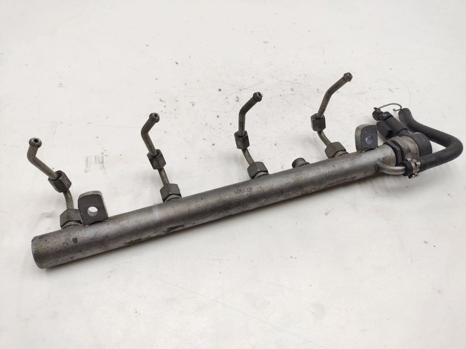 Mercedes-Benz B W245 2010 Diesel fuel rail line pipe A6400702095 ...
