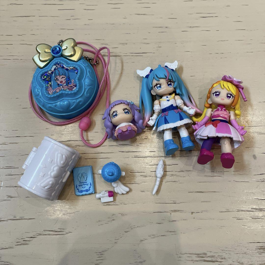 Pretty Cure Figure Mascot Case Expanding Sky Bikkura Egg Butterfly Elle ...