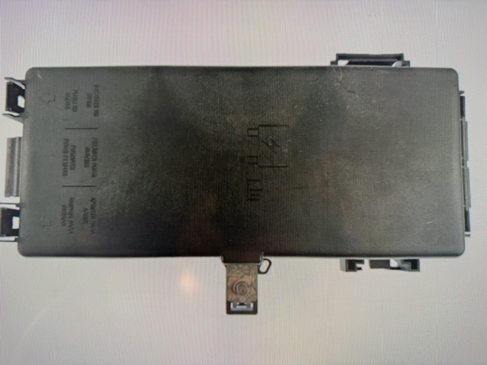 08-09 DODGE RAM 15/ 25 /3500 TOTALY INTEGRATED POWER MODULE TIPM ...