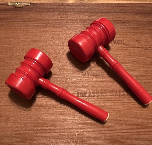 Gavel Hammer Vintage Plastic Salt And Pepper Shakers (Red With Beige ...