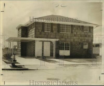 1966 Press Photo Double house model on Haney in Park Lake Manor ...