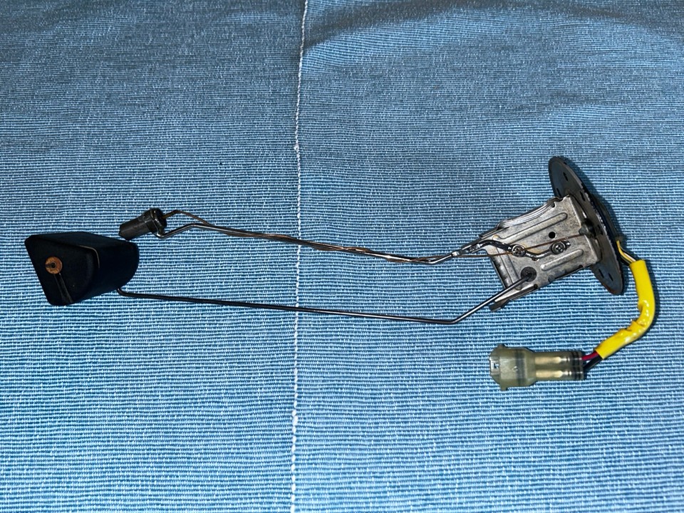 86-92 Toyota Supra MK3 Fuel Tank Sending Unit Float Gauge Sensor 83320 ...