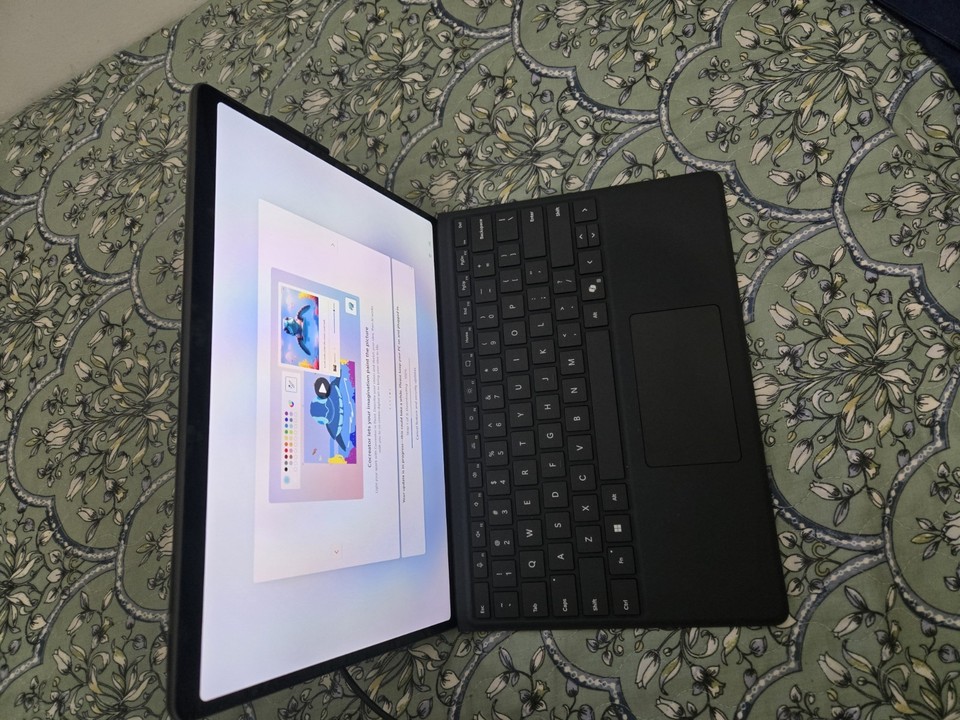 Microsoft Surface Pro Copilot+ PC 13 Inch Snapdragon X Plus + Keyboard ...