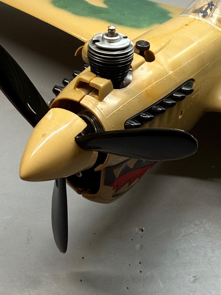 Original Cox P-40 Warhawk Flying Tiger Thimble Drome Model Gas Airplane ...