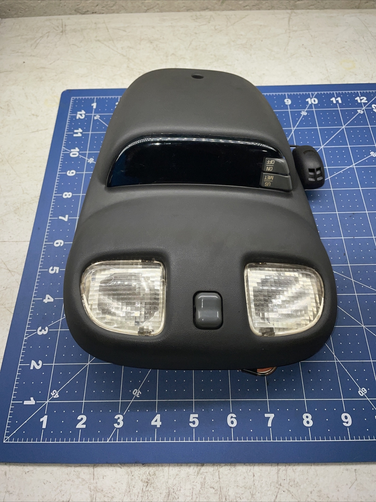 98-04 Chevy GMC Jimmy Blazer S10 Overhead Unit Dome Light Sunroof ...