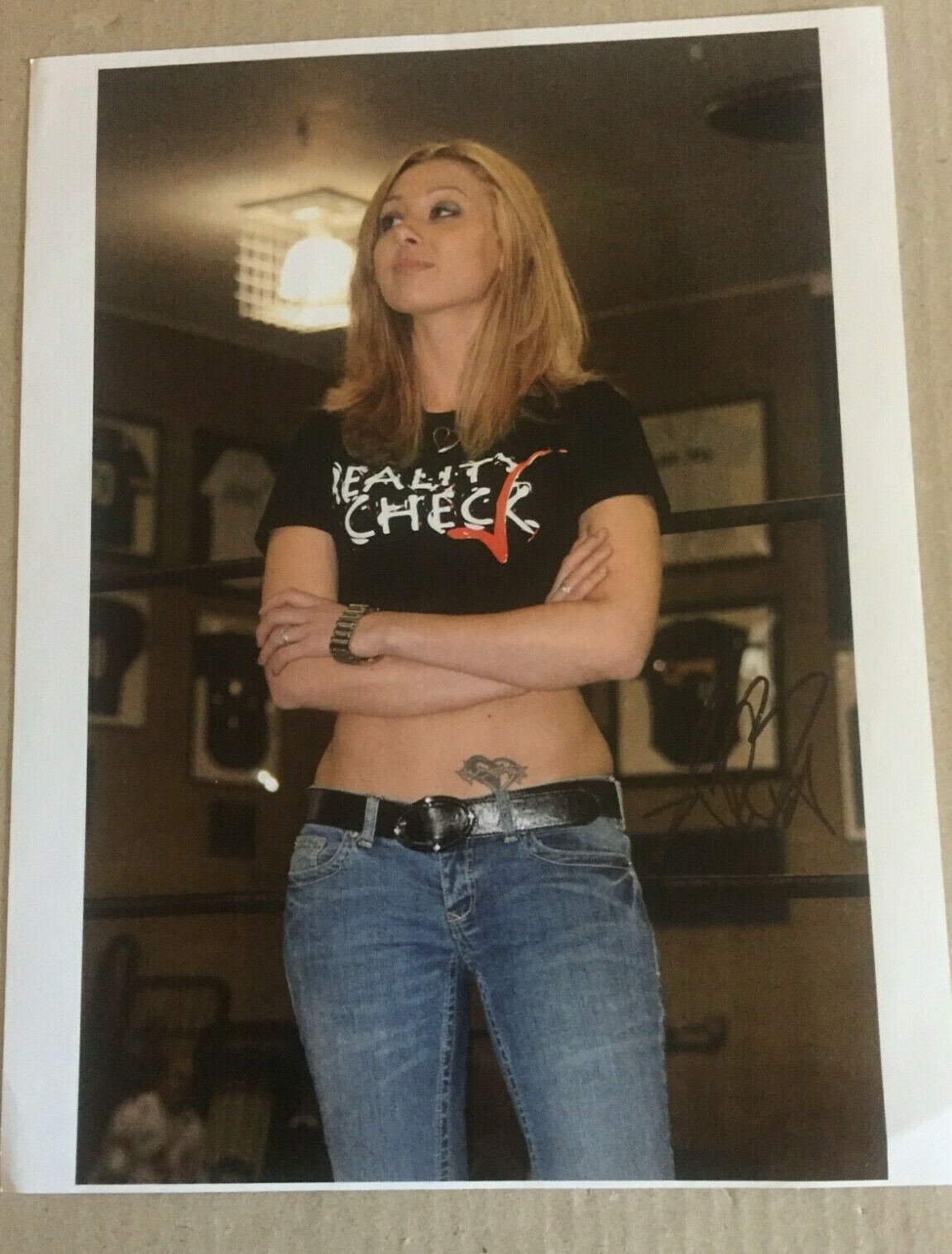 AUTOGRAPHED 8.5X11 PHOTO WRESTLE FEMALE (ALEXA THATCHER) NO CERTIFICATE ...