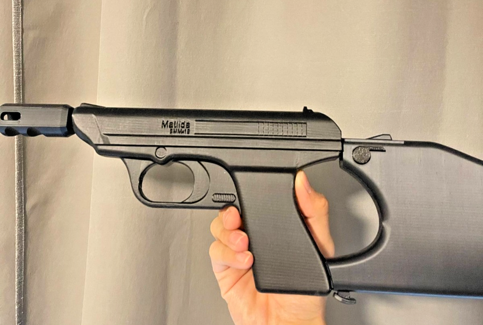 Resident Evil 2: VP70 Matilda Hand Gun 1:1 Prop Cosplay Costume | eBay