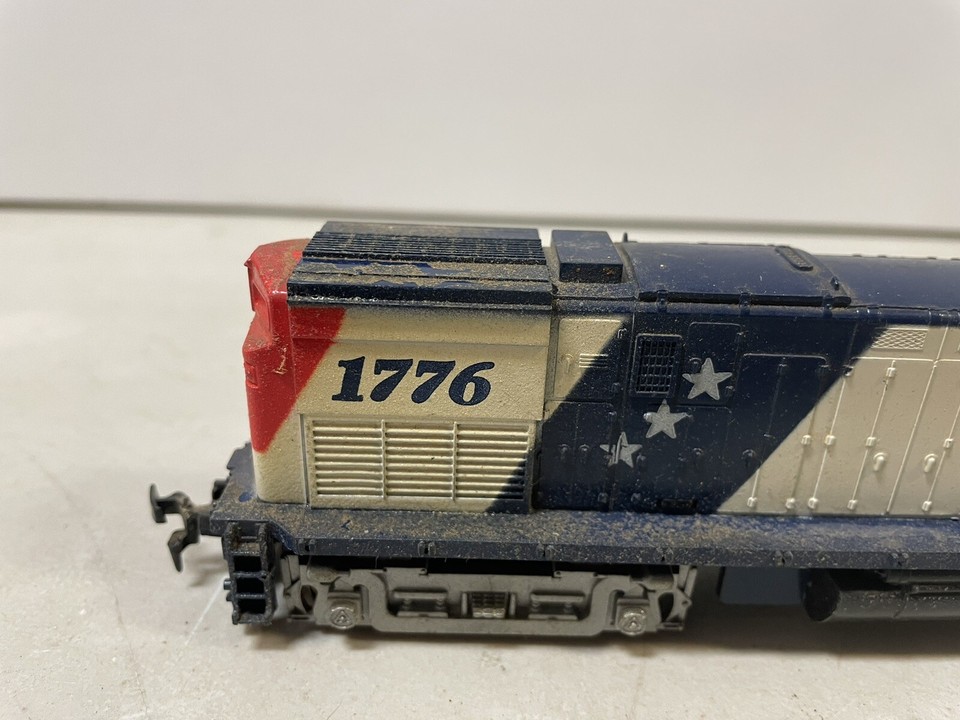 Mantua Tyco HO Scale Diesel Train 1776 Spirit Of 76 Locomotive Engine ...