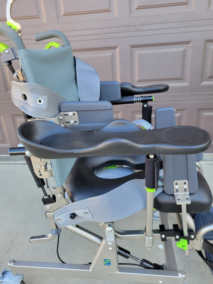 NEVER USED - UPGRADED- RAZ AT Tilt Shower Chair Commode Roll IN Shower ...