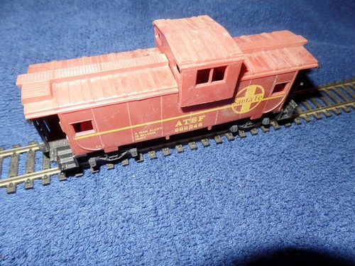 Ho Red Caboose Santa Fe 999246 Hook Horn Couplers | eBay