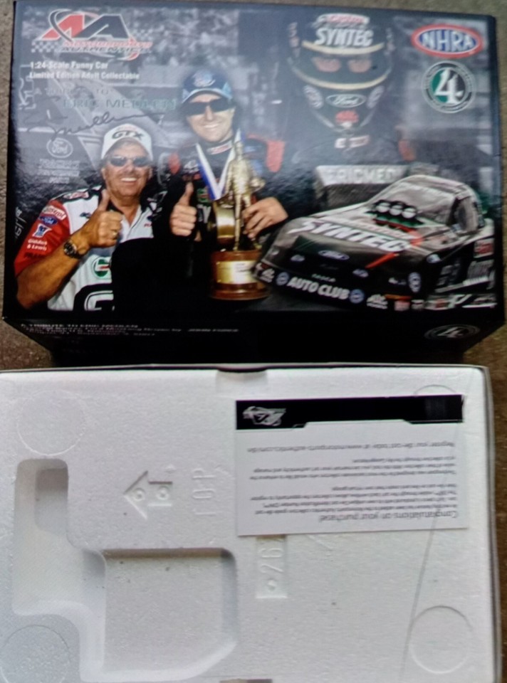 2007 John Force Castrol / Eric Medlen Tribute 1:24 NHRA Funny Car ...
