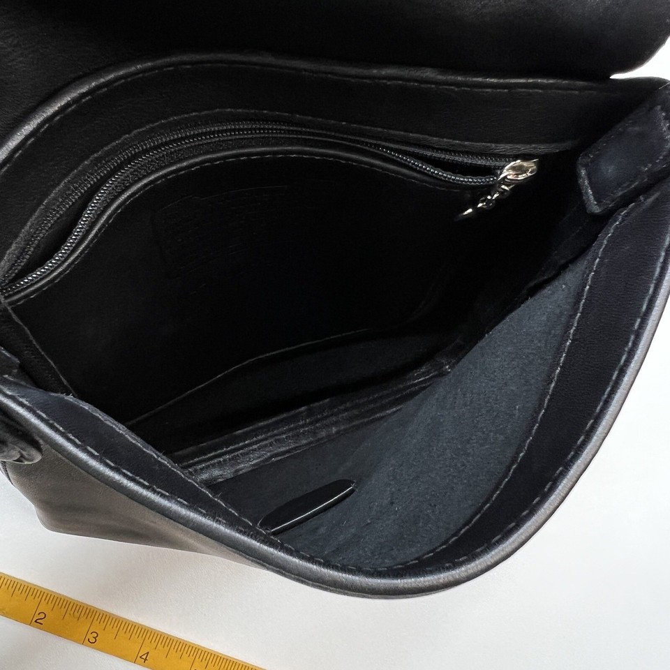 Vintage Coach 9408 Shoulder Bag Slim Black Leather Snap Closer 8x9x1 ...