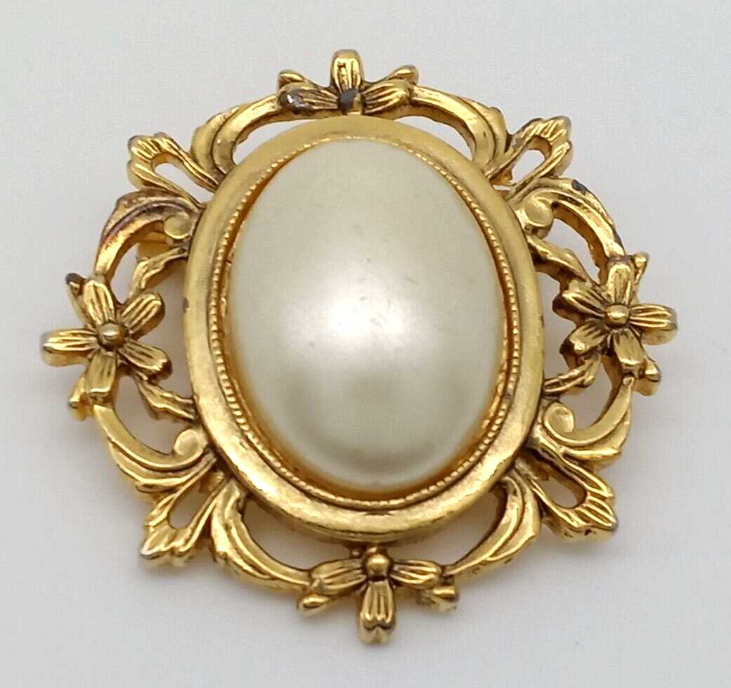 Ornate Flower Design Brooch Pin Oval Faux Pearl Cabochon Gold Tone ...