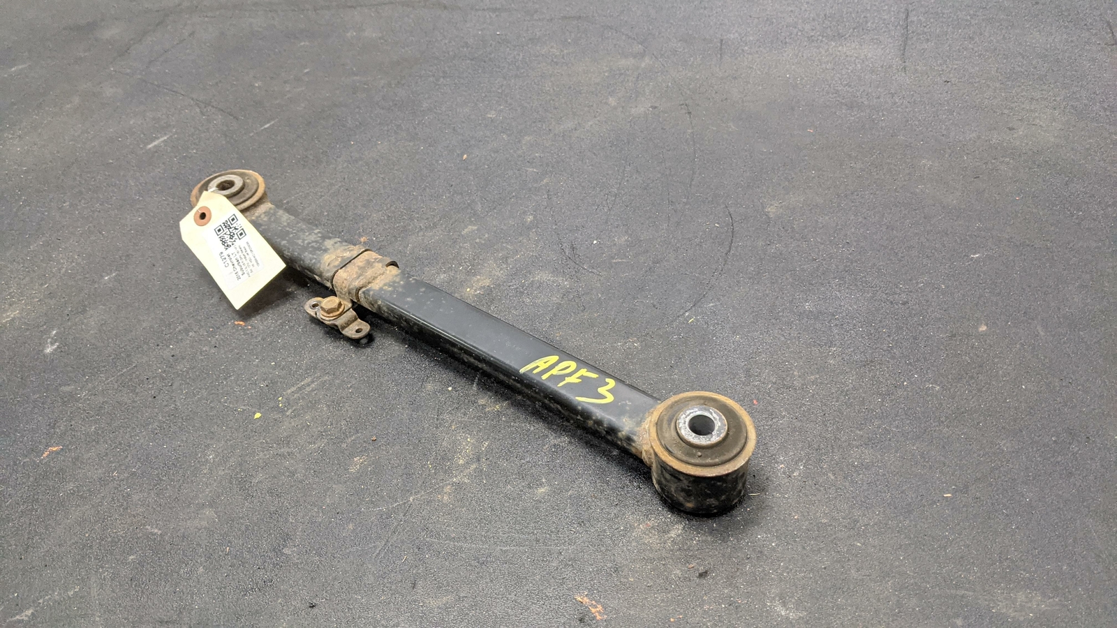 Rear Left Right Upper Control Arm 2016 Chevrolet Suburban 20917465 2010 ...