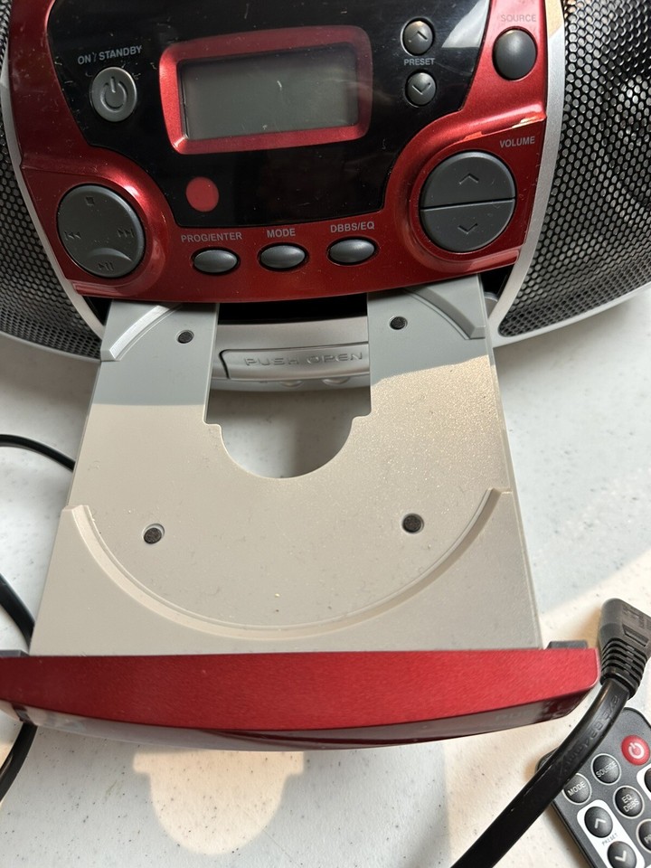 RCA RCD175A Portable CD Boombox with Radio AM/FM Tuner MP3 Player ...