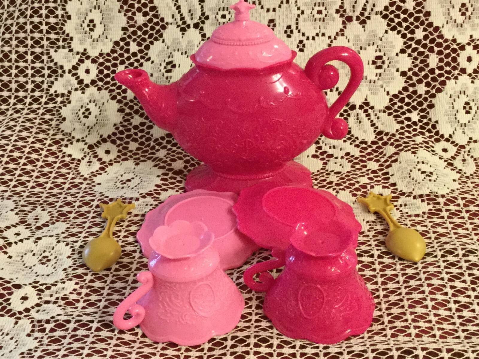 Disney Princess 8-Piece Tea Set 2 Colors Of Pink w/Gold Spoons "P" | eBay