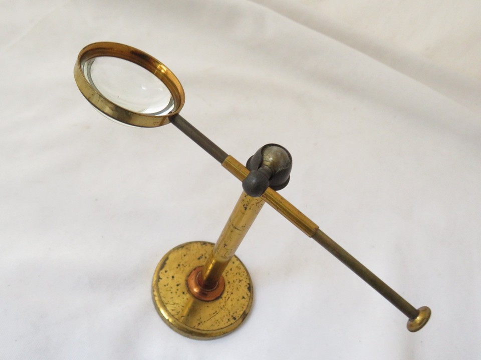 ANTIQUE BRASS SPECIMEN MICROSCOPE -GLASS BULLS EYE LENS - PIVOTING ...