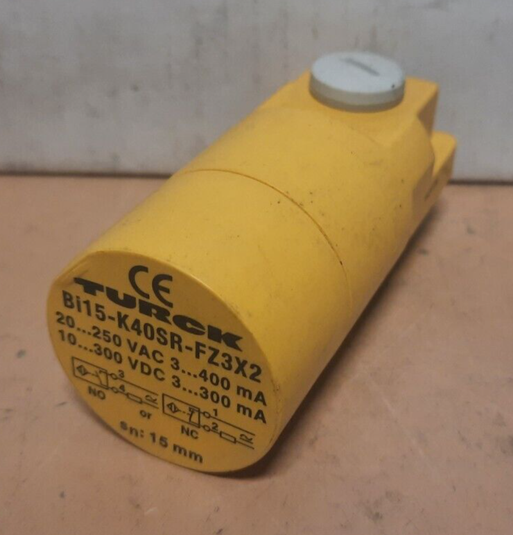 TURCK #Bi15-K40SR-FZ3X2 INDUCTIVE SENSOR (sn: 15mm)(DENT ON EDGE) M121G ...