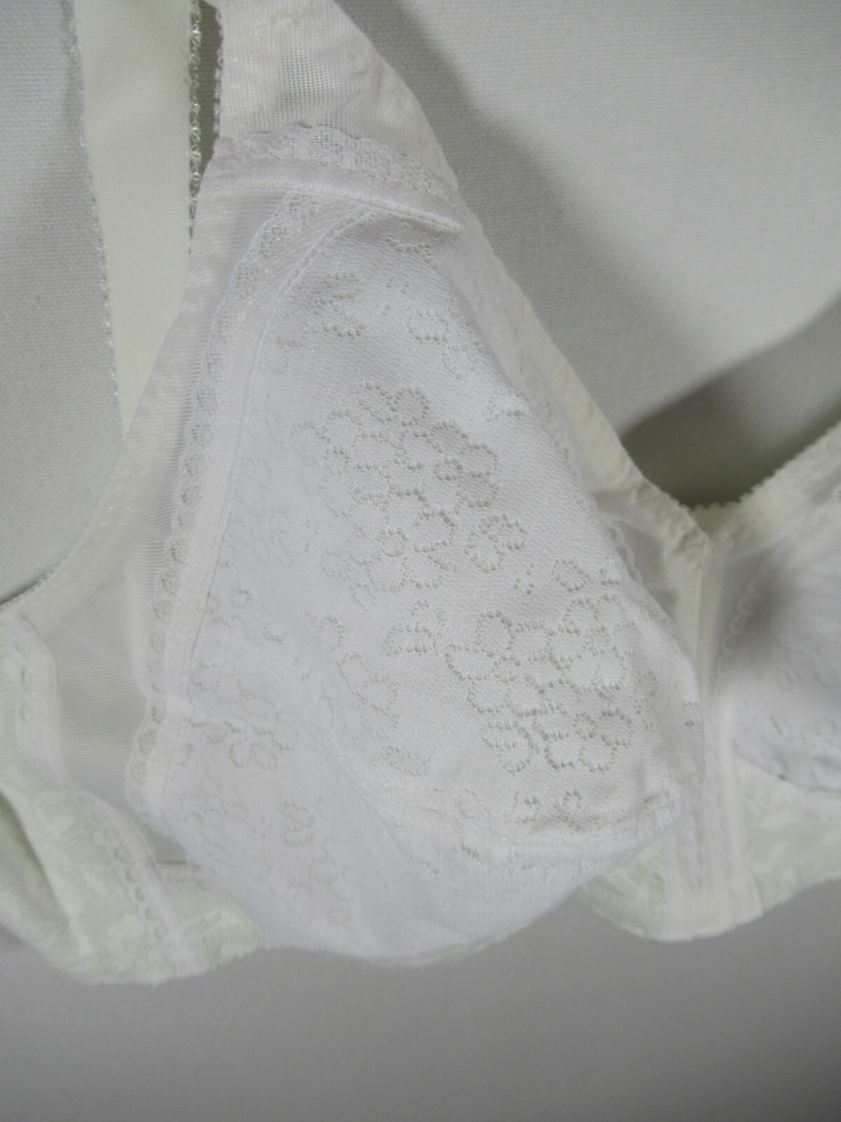 Vintage Playtex Sensational Support Bra 44D White Wir… - Gem