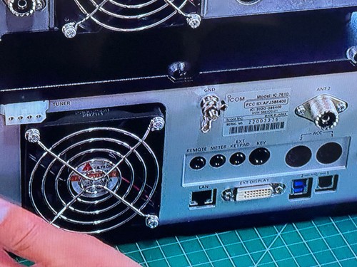 ICOM IC-7610 DVI to DVI 15 foot Video Cable for External Monitor. | eBay