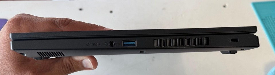 Acer Nitro V15 AN15-51-57C8- i5-13420H - 8GB RAM - 512GB SDD - GeForce ...