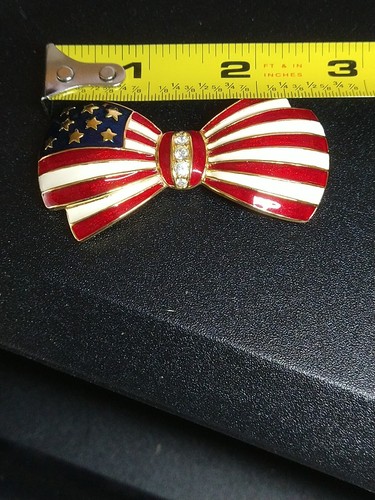 Vintage JOAN RIVERS - red, white blue American flag patriotic bow PIN ...