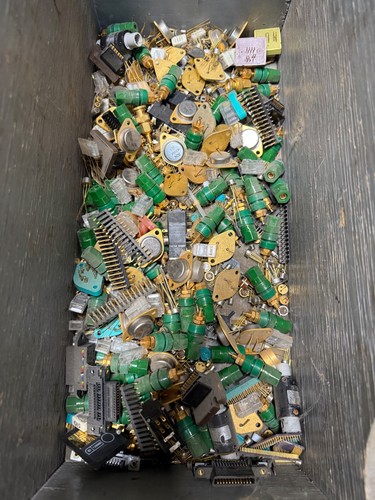 5+ lbs Vintage Gold Plated Transistors & Electronic/Computer Scrap Gold ...