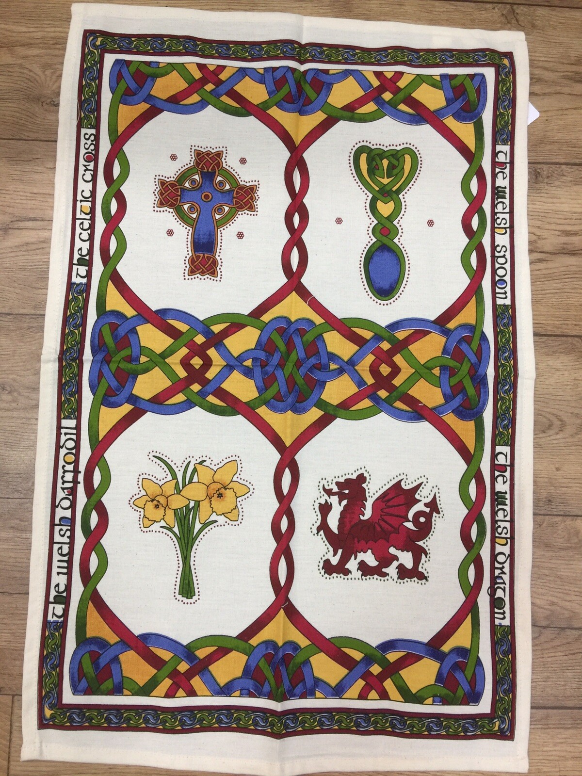 CELTIC WELSH EMBLEMS design cotton TEA TOWEL & PAN OR POT-STAND, Wales ...