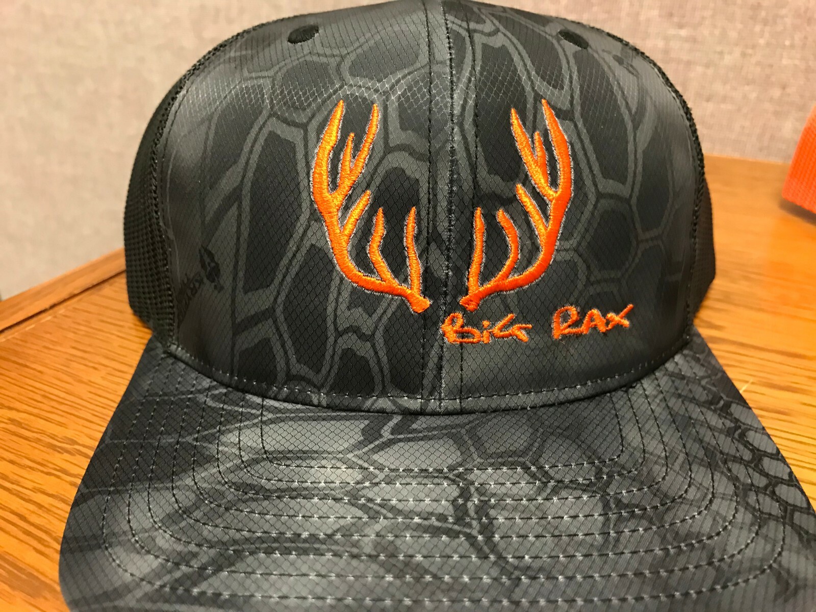 Hunting Hats - Elk Big Rax - Duck Big Dux - Bear Big Trax | eBay