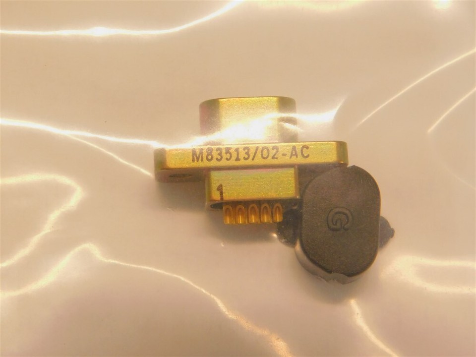 Glenair M83513/02-AC 9P Female Aluminum Shell Micro D-Sub Connector ...