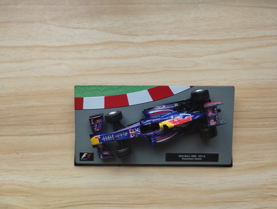 Panini F1 Car Collection 2013 Sebastian Vettel Red Bull RB9 1:43 Scale ...