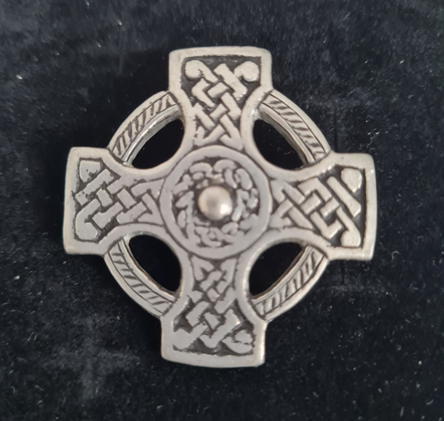 Vintage Scottish Celtic Cross Knot Pin Brooch Silver tone St Justin ...