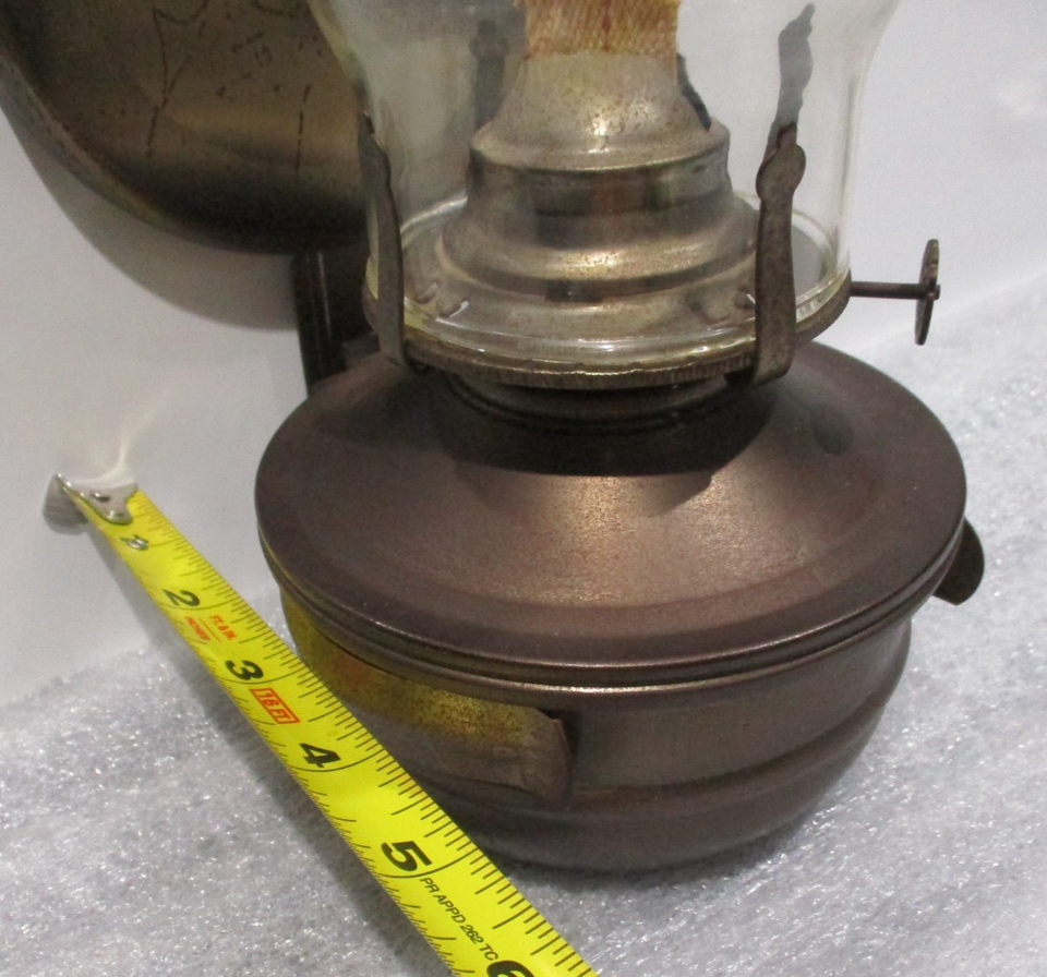 Vtg LAMPLIGHT FARMS Wall or Tabletop Sconce OIL LAMP w/ Deflector 11 ...