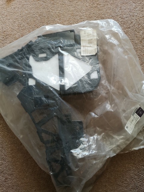 Mercedes-Benz GLE W166 Rear Left Bumper Bracket A1668801112 for sale ...