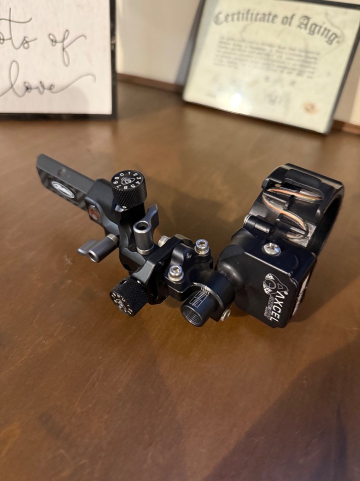 Axcel 3 Pin Bridgelock Mathews Sight | eBay