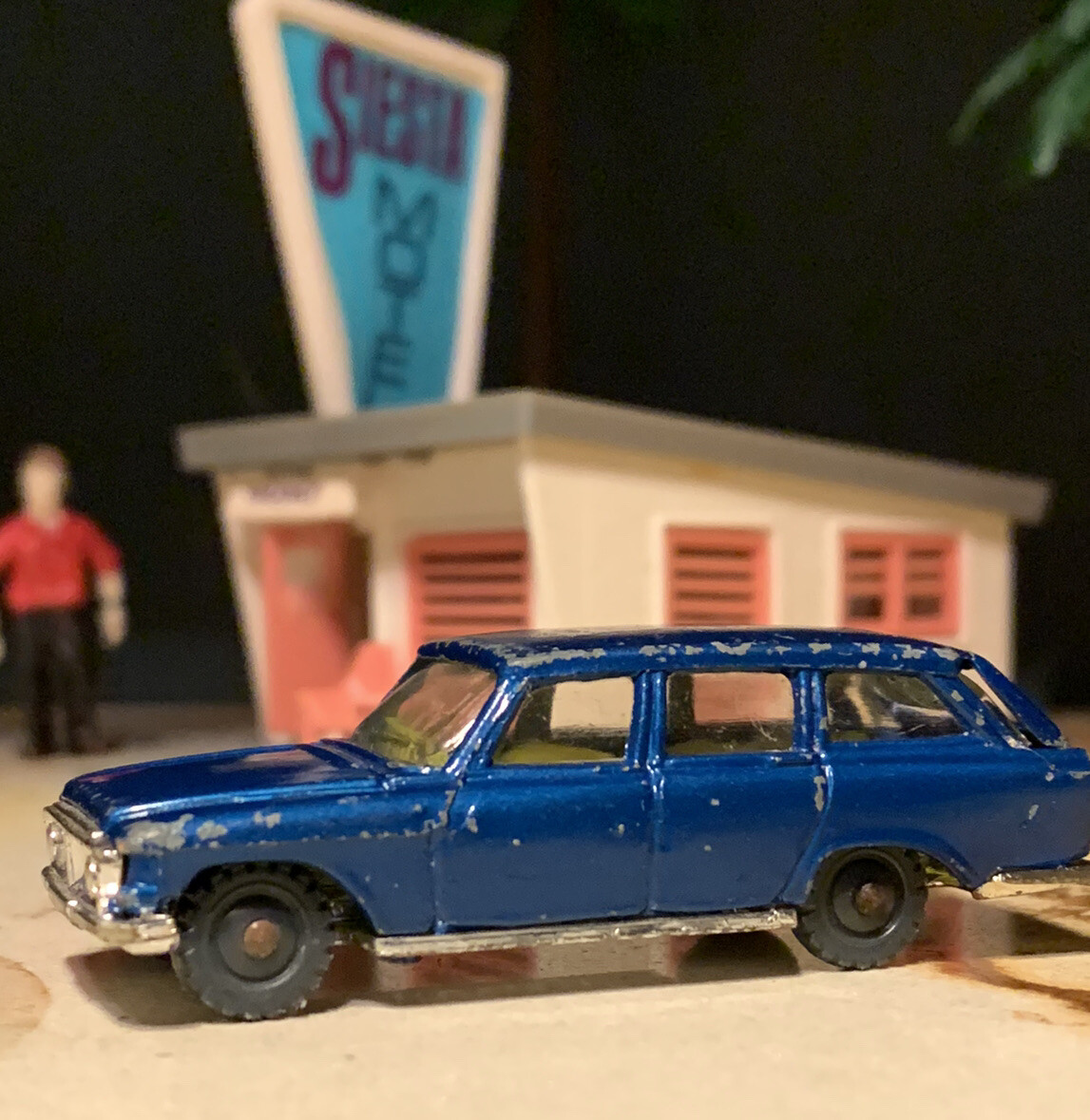 HUSKY Ford Zephyr Estate Blue 1/64 Die cast Car Vehicle Great Britain ...