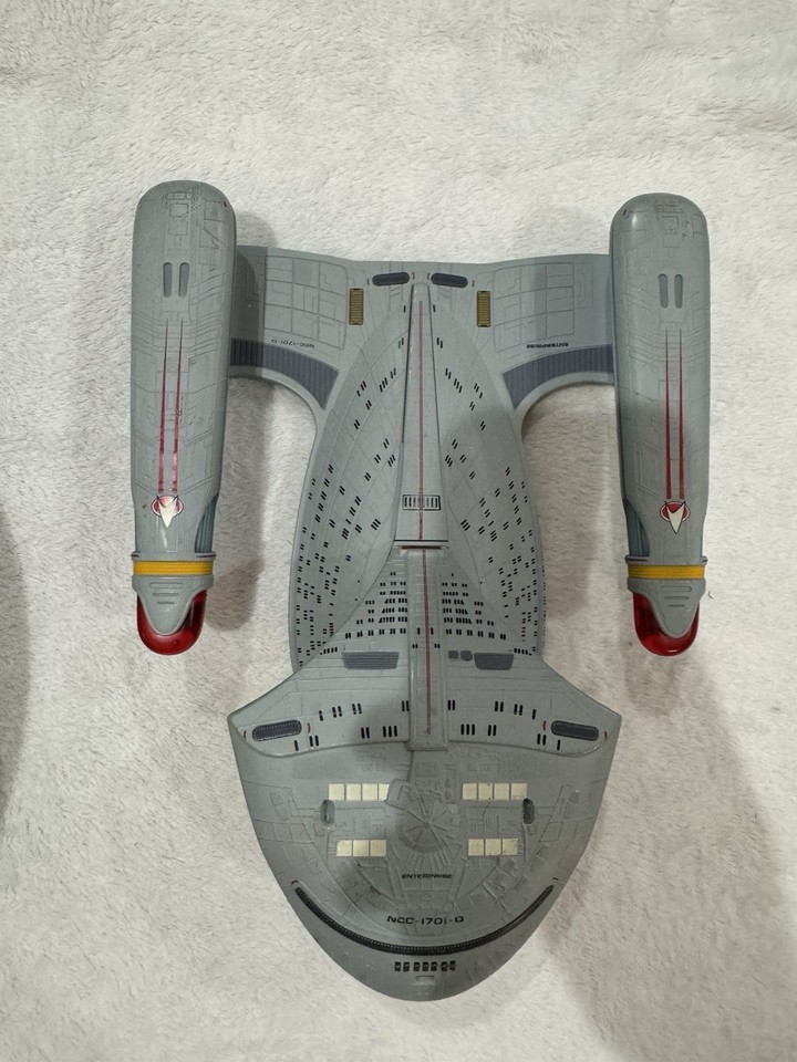 Diamond Select Art Asylum Star Trek U.S.S. Enterprise NCC-1701-D USED ...