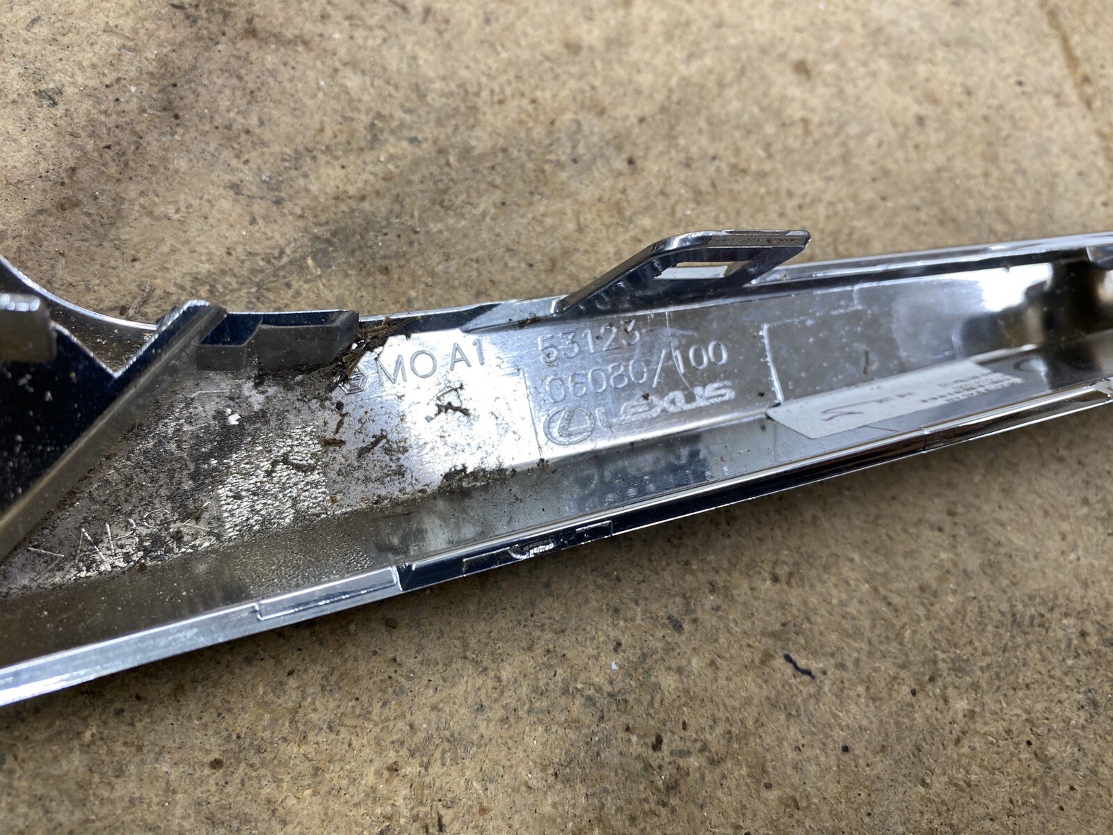 2019-2021 Lexus ES350 Front Grille Right Passenger RH Side Moulding ...