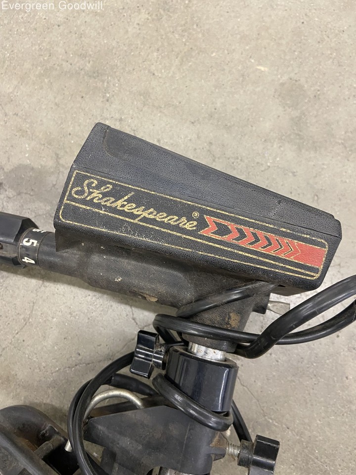 Shakespeare Sigma 15 electric trolling motor. 5 speed for boat 36 ...