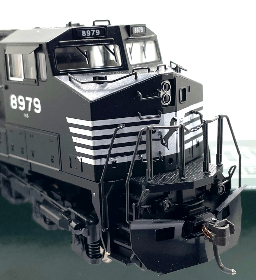 HO KATO 37-1802 GE C44-9W DASH 9 NORFOLK SOUTHERN NS # 8979 | eBay
